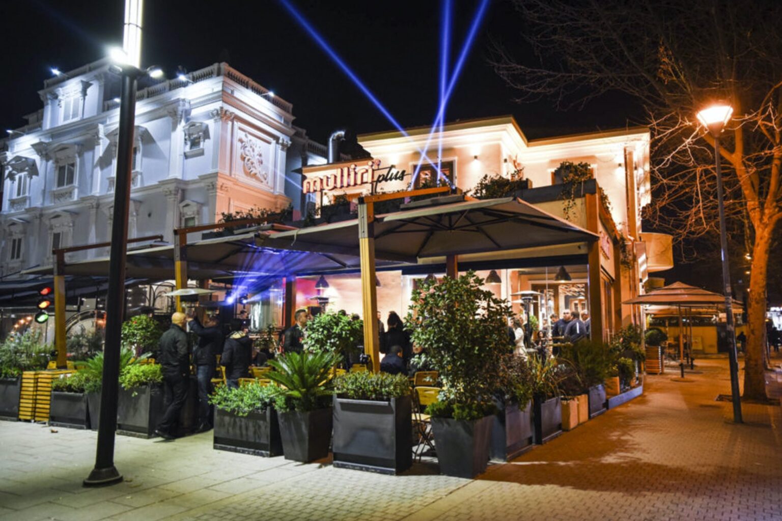 Dyqanet - Mulliri Vjeter